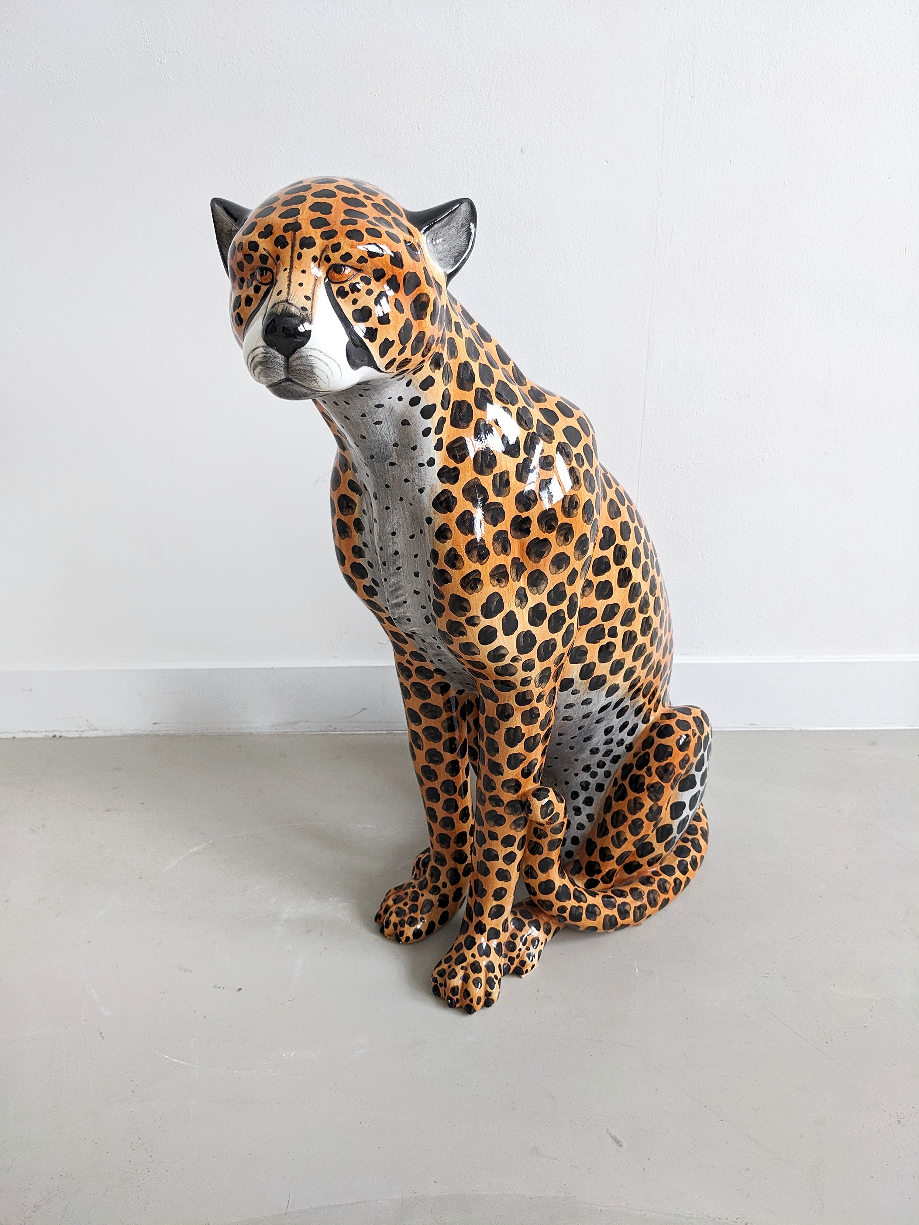Ceramic Cheetah Statue 1970's – VintageVonk